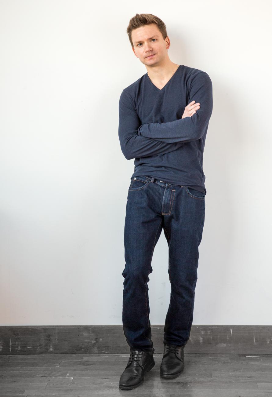 Full Body Shot | StuntList