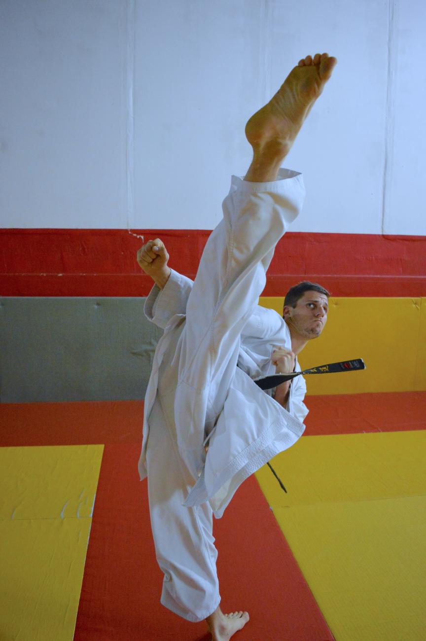 THOMAS KARATE KICK | StuntList